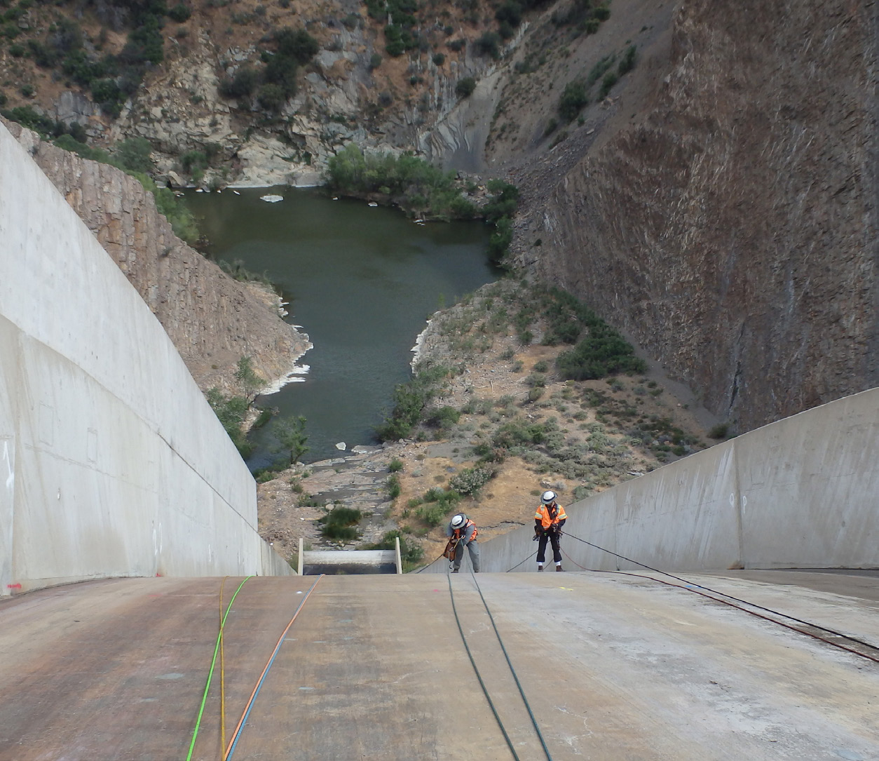 Learning From Oroville: HDR’s Dam Inspection Program - Municipal Water ...